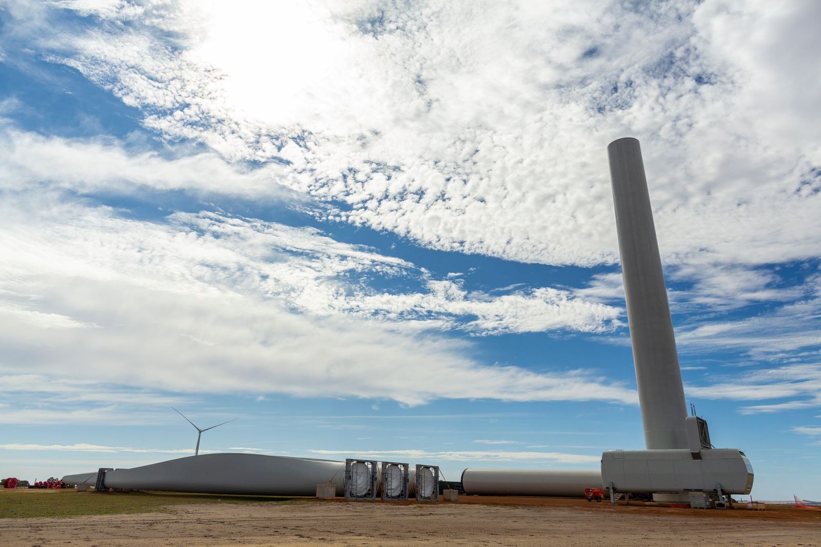 Alinta plans more wind to partner WA solar boom